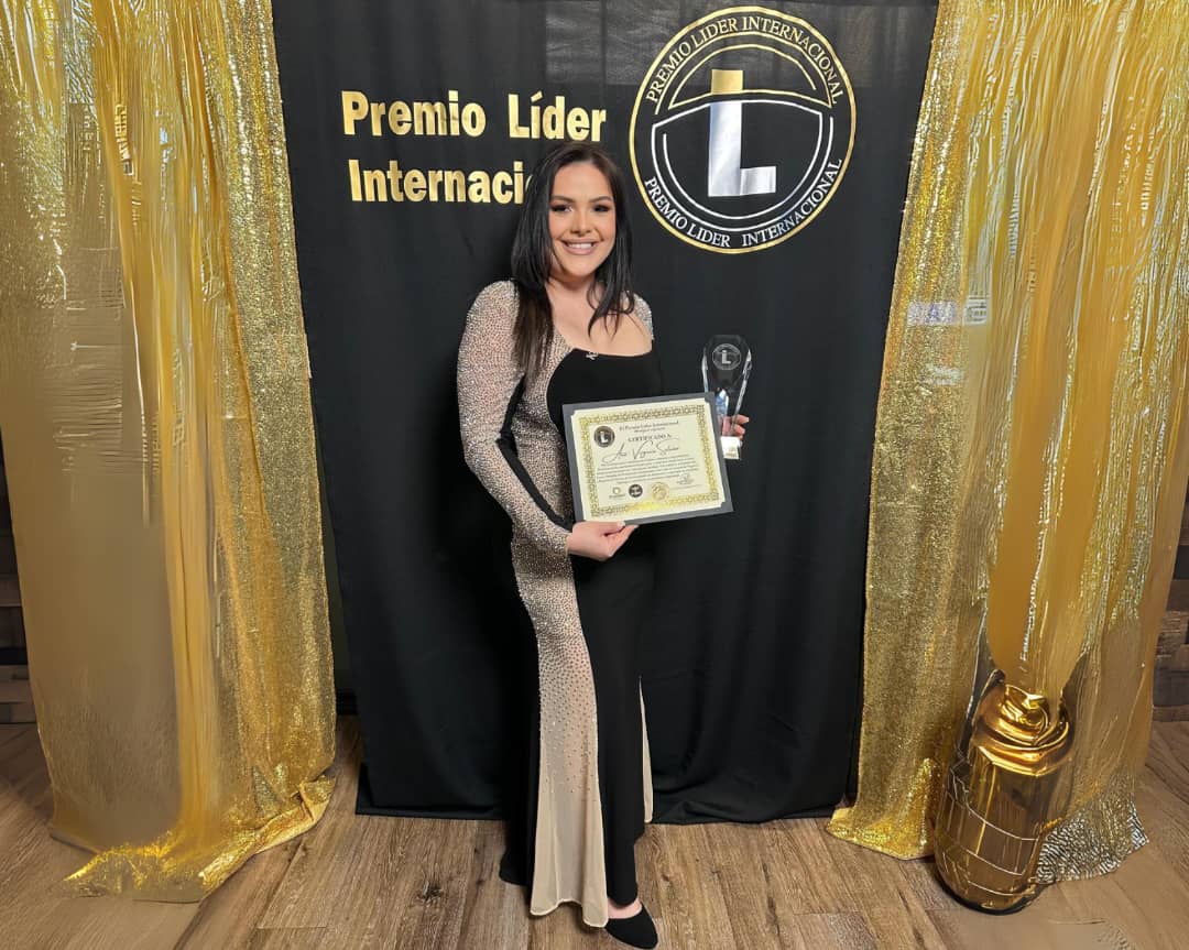 La venezolana Ana Virginia Salazar, vuelve a ser noticia, al recibir el máximo galardón del ...